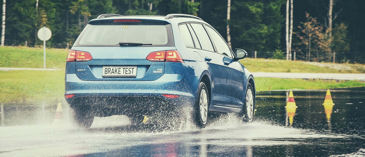Wet Brake Stopping Performance Test | Ferodo